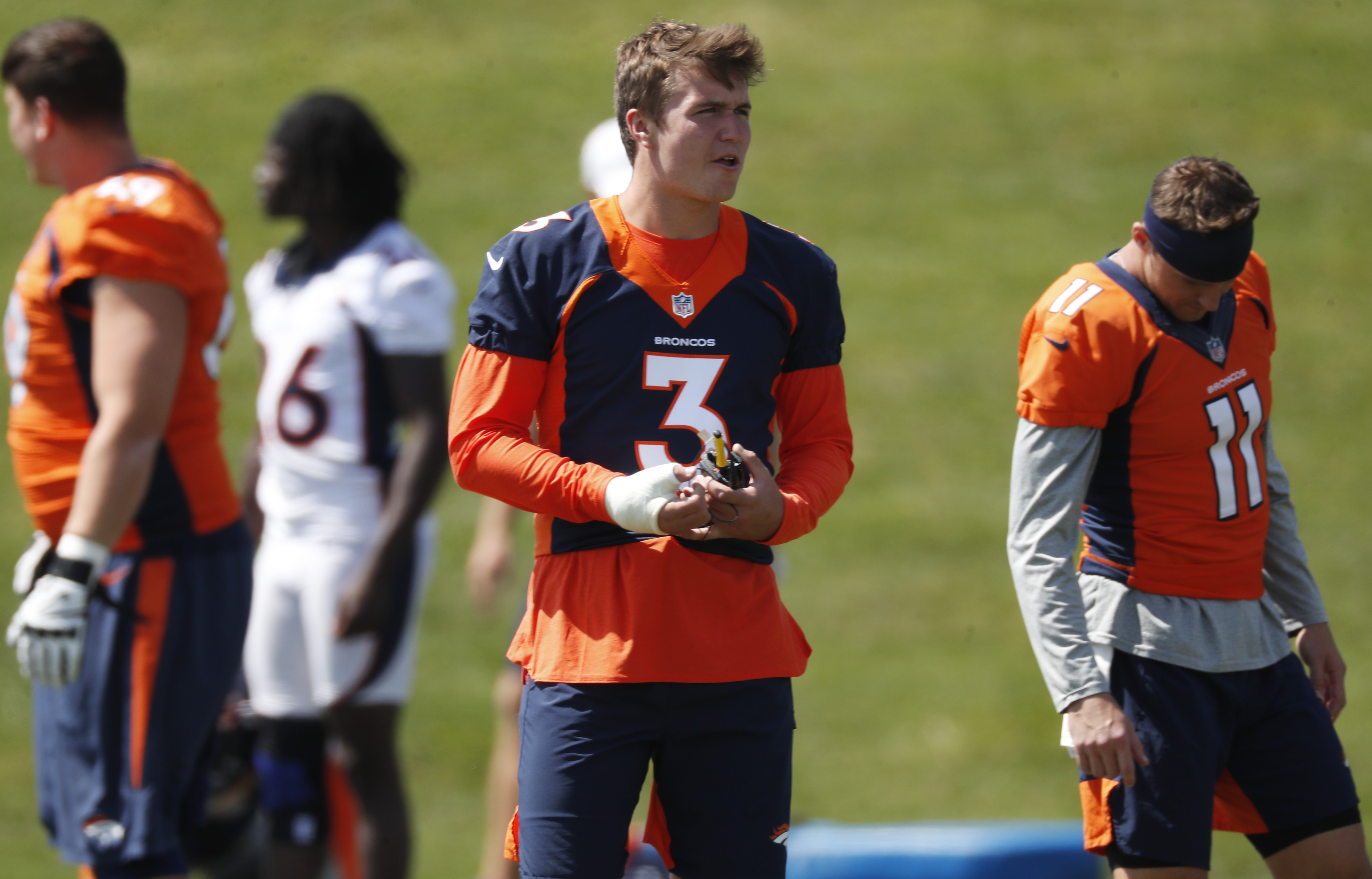 Elway says rookie QB Drew Lock not ready to return to action - Sentinel Colorado